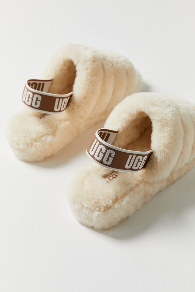 UGG Fluff sí Zapatillas de deslizamiento natural | Urban Outfitters ES