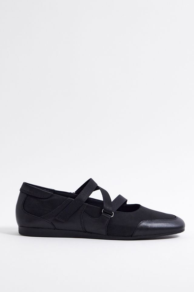 Vagabond Hillary Black Sports Pumps | Urban Outfitters UK