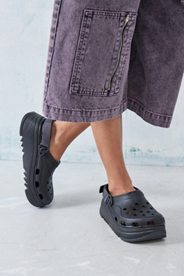 Crocs Black Hiker Xscape Clogs | Urban Outfitters UK