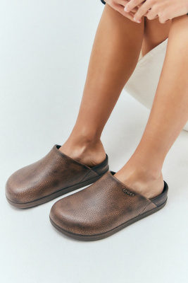 Crocs Mocha Burnished Dylan Clogs | Urban Outfitters UK