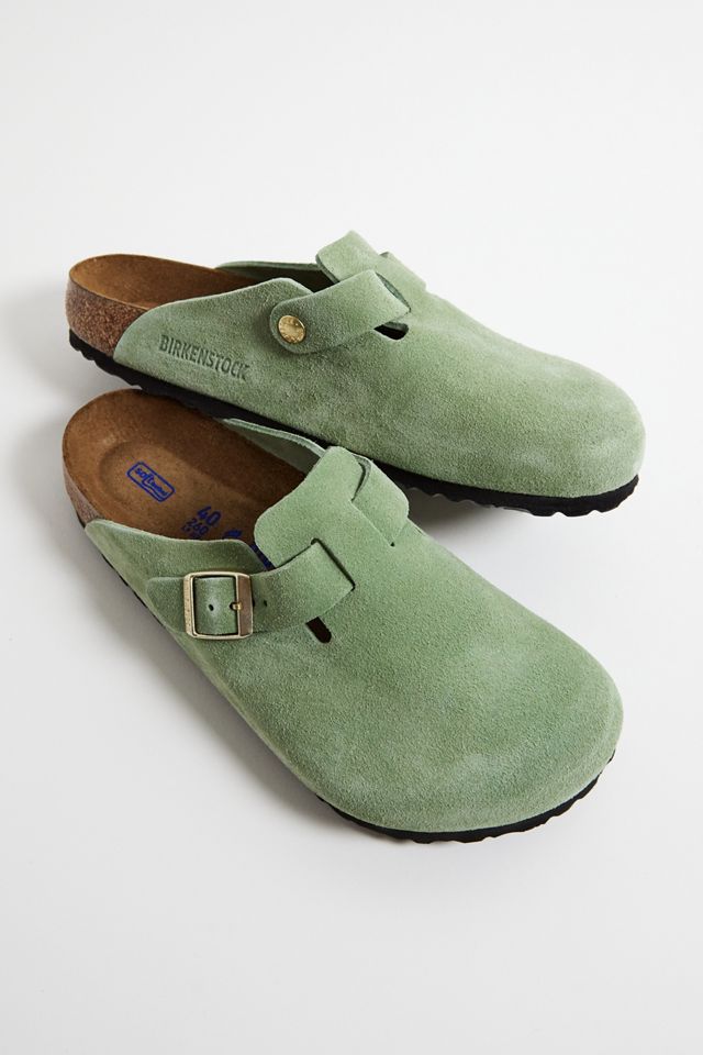 Birkenstock Green Tea Suede Boston Clogs | Urban Outfitters UK