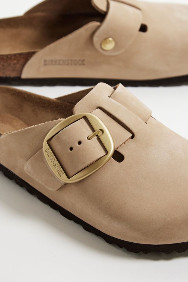 Birkenstock Boston Sand Big Buck Clogs | Urban Outfitters UK