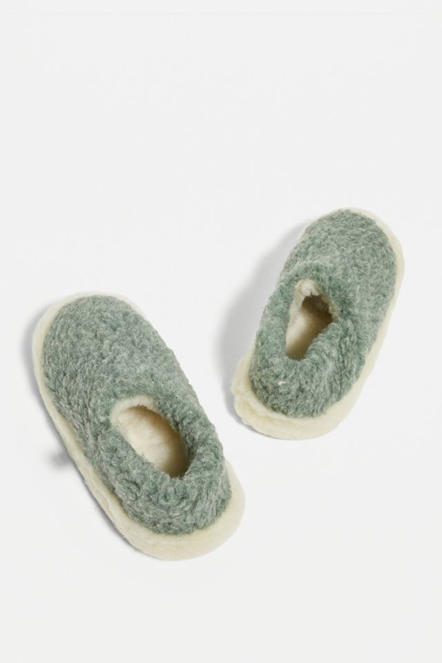 Yoko Wool - Pantoufles Siberian vertes | Urban Outfitters FR