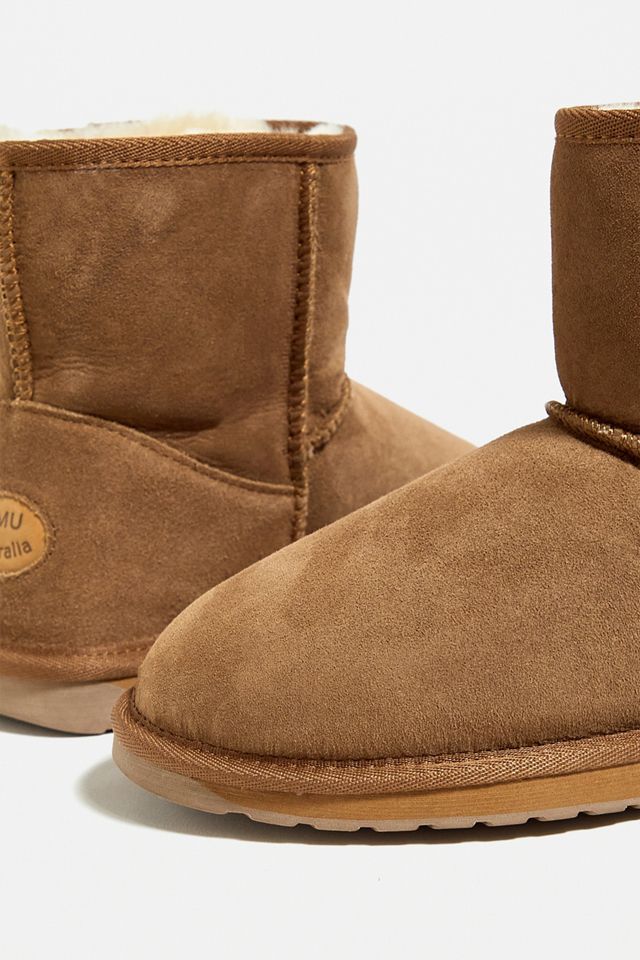 EMU Australia Stinger Mini Chestnut Boots | Urban Outfitters UK