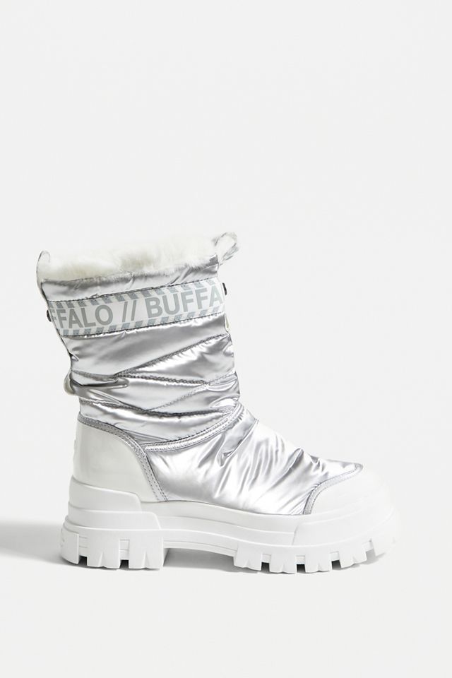 Buffalo Botas acolchadas Aspha plateadas | Urban Outfitters ES