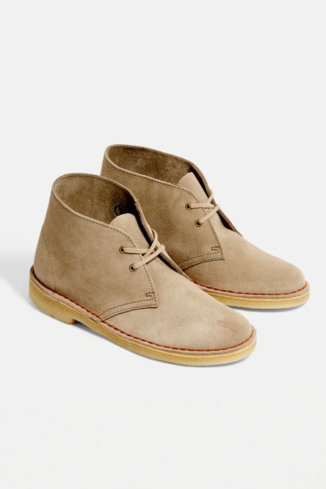 Clarks Sand Leather Desert Boots | Urban Outfitters UK