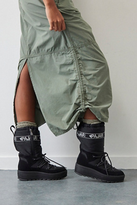 Pajar Canada Black Galaxy Snow Boots | Urban Outfitters UK