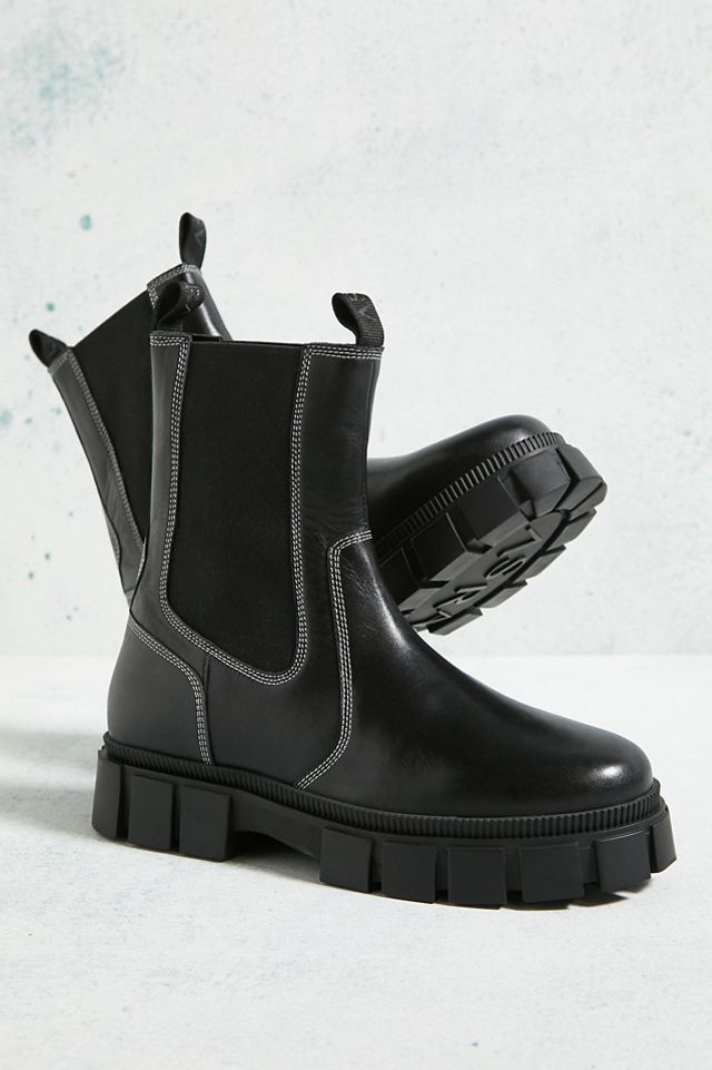 ASRA Black Beacon Chelsea Boots | Urban Outfitters DE