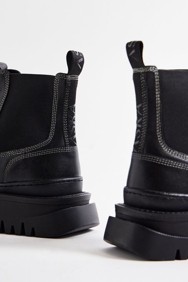 ASRA Rene Chelsea Boots | Urban Outfitters UK