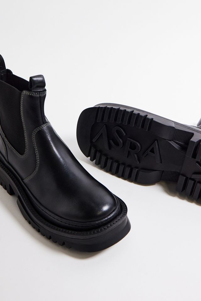ASRA Rene Chelsea Boots | Urban Outfitters UK
