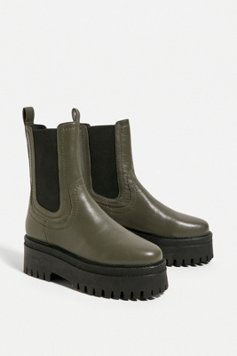 ASRA Chessie Khaki Chelsea Boots | Urban Outfitters UK