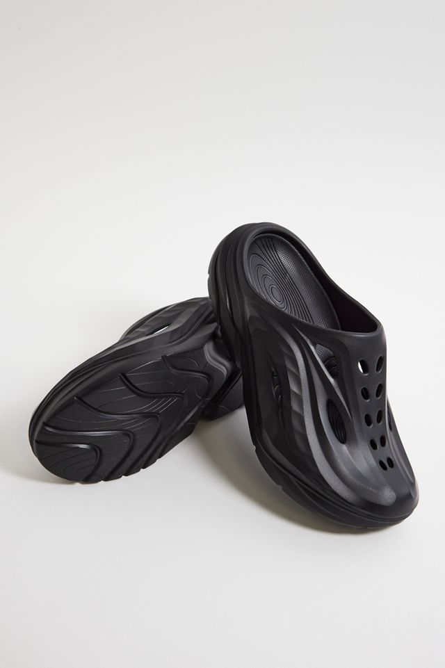 HOKA Ora Recovery Black Mules | Urban Outfitters UK
