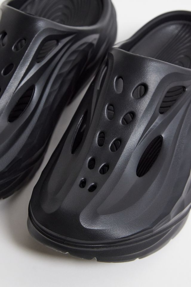 HOKA Ora Recovery Black Mules | Urban Outfitters UK