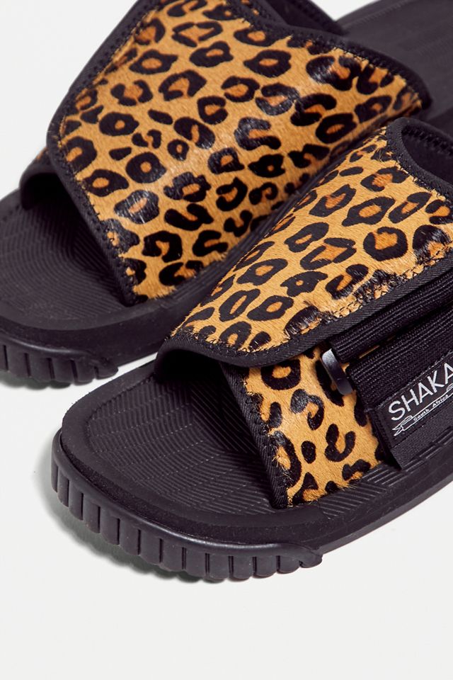 SHAKA X-Packer Animal Print Sliders | Urban Outfitters ES