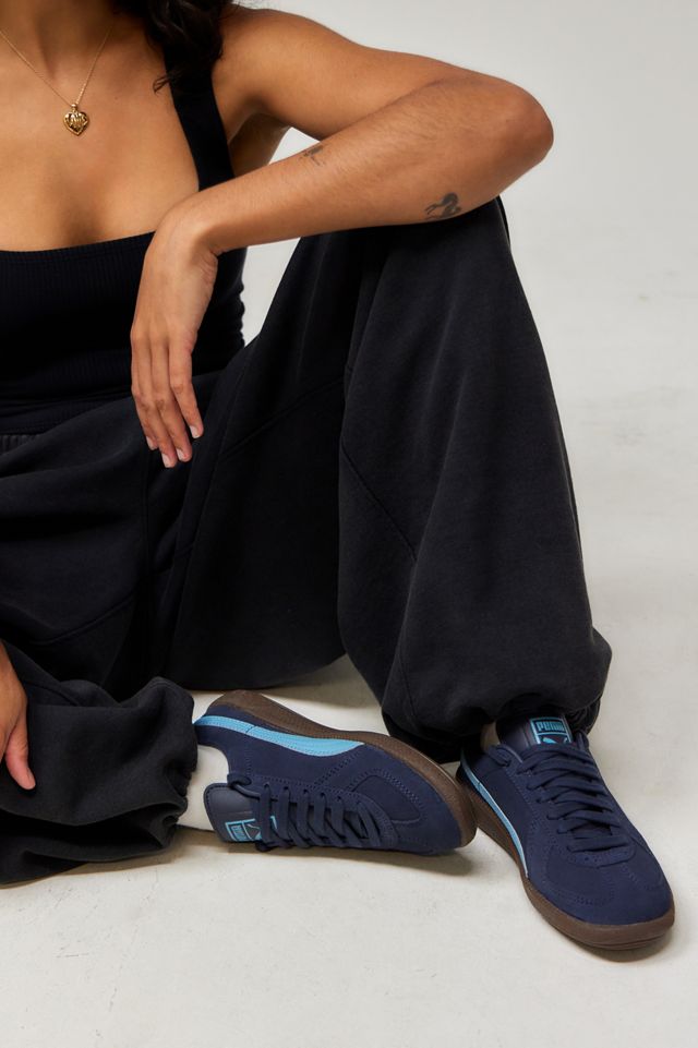 PUMA Blue Army Trainer Suede Trainers | Urban Outfitters ES