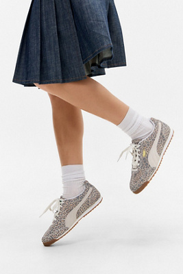 PUMA Leopard Arizona Trainers | Urban Outfitters UK