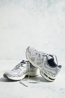 ASICS Silver Gel-1090 V2 Trainers | Urban Outfitters UK