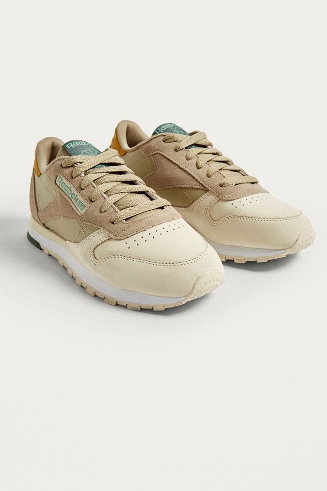 Reebok Classic Tan Leather Trainers | Urban Outfitters UK