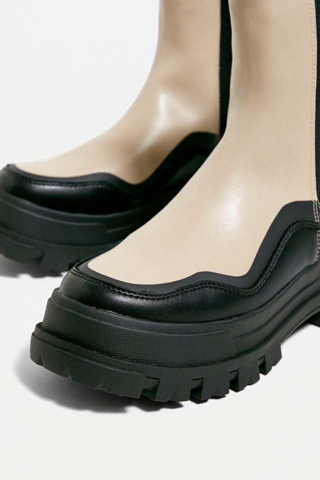 Buffalo Cream Aspha Wave Boots | Urban Outfitters UK