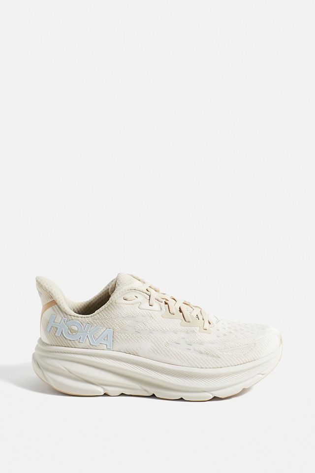 HOKA Clifton 8 Sand Trainers | Urban Outfitters DE