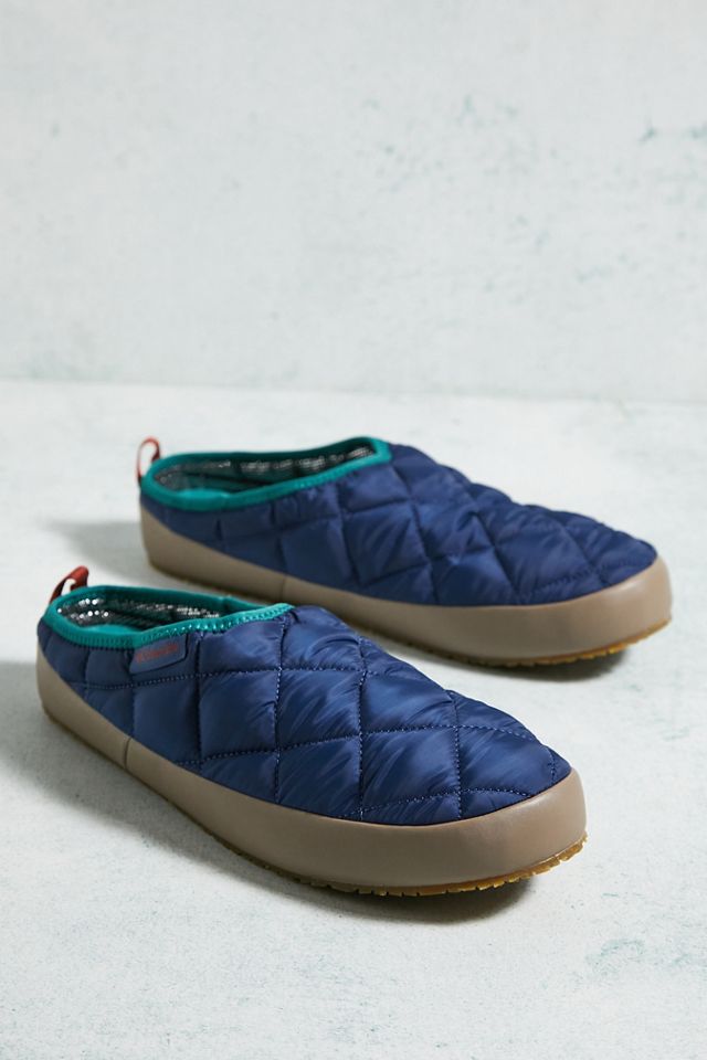 Columbia Carbon Omni Heat Lazy Bend Moc Slippers | Urban Outfitters UK