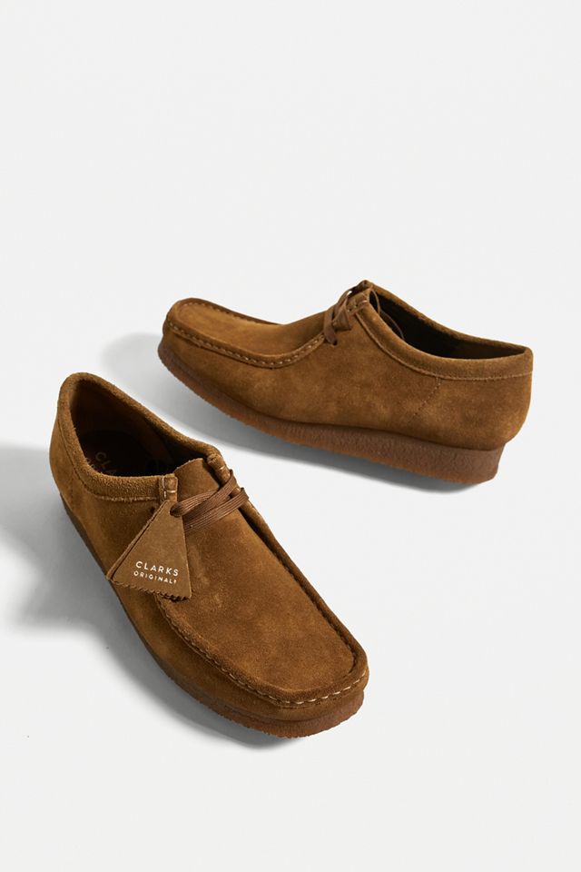 Clarks Originals Wallabee Cola Suede Shoes | Urban Outfitters UK