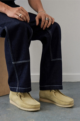 Clarks Wallabee Maple Suede Shoes | Urban Outfitters UK
