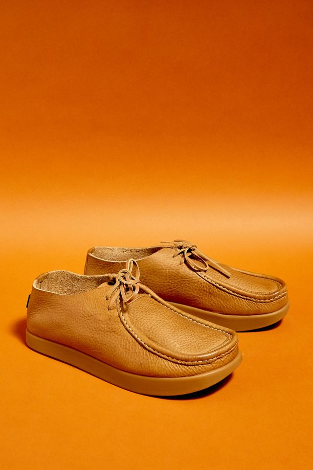 Yogi Willard Tan Tumbled Leather Boots | Urban Outfitters UK