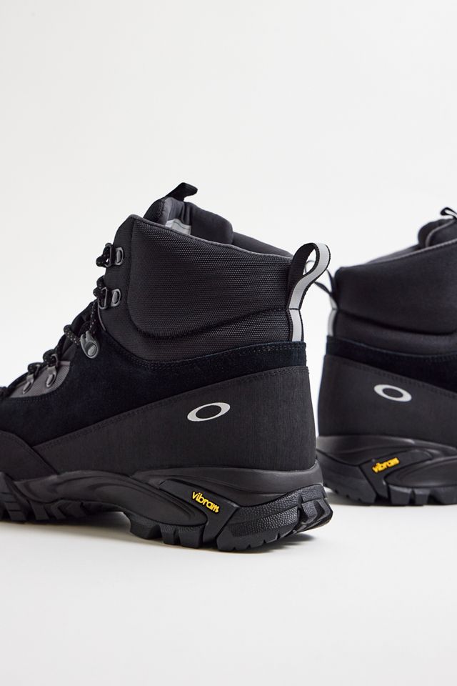 Oakley Black Vertex Boots | Urban Outfitters UK