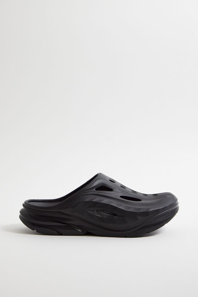 HOKA Ora Recovery Black Mules | Urban Outfitters UK