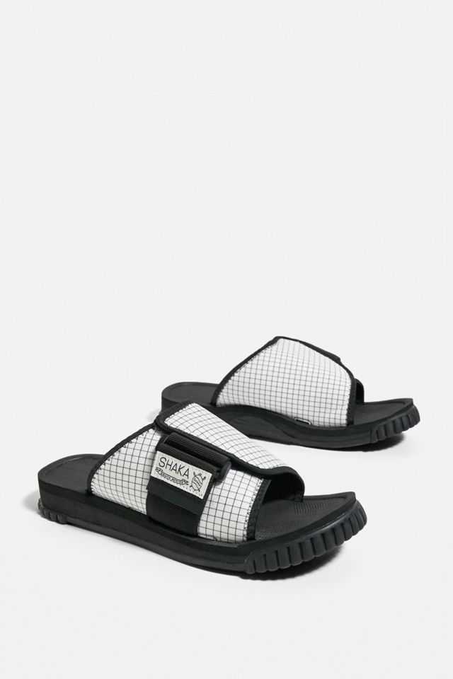 SHAKA White & Black X-Packer Sandals | Urban Outfitters UK