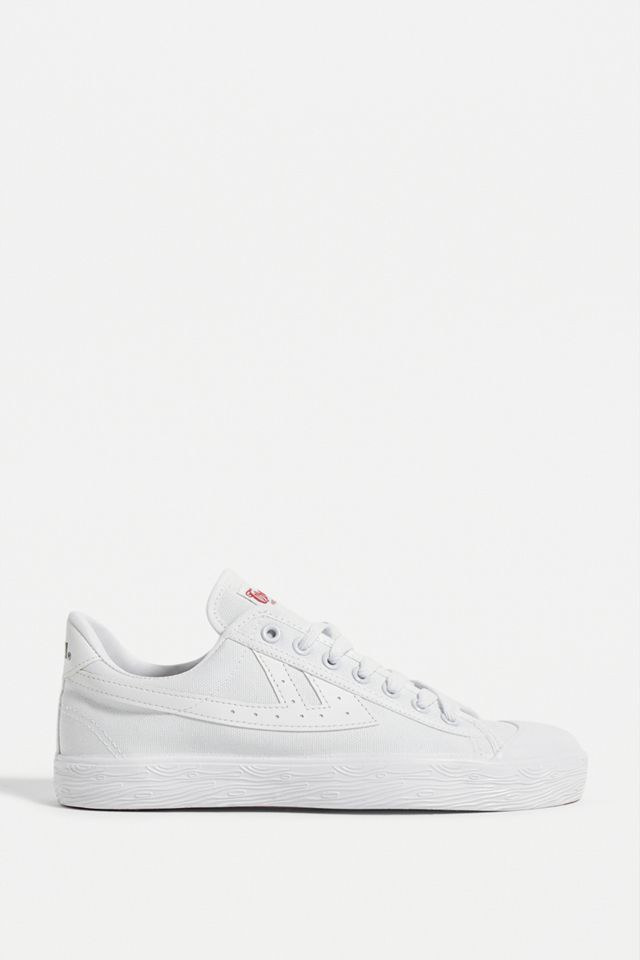 Warrior Shanghai WB-1 White Athletic Trainers | Urban Outfitters UK