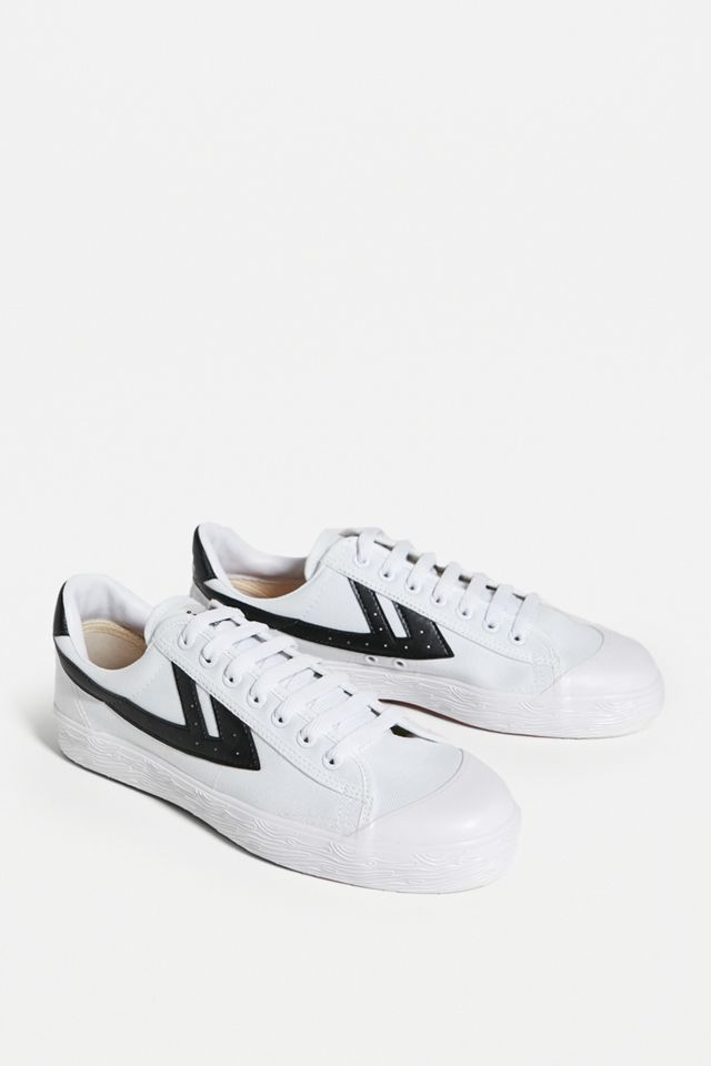 Warrior Shanghai White & Black WB-1 Athletic Trainers | Urban Outfitters UK