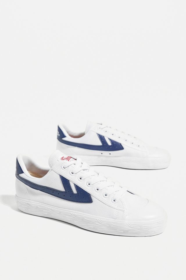 Warrior Shanghai White & Navy Wb-1 Athletic Trainers | Urban Outfitters UK