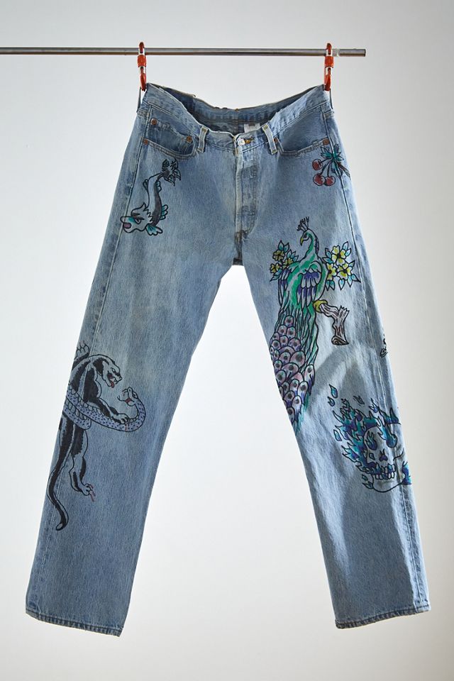 Urban Renewal One-Of-A-Kind Levi’s Doodle Jeans | Urban Outfitters UK