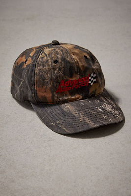 Urban Renewal One-Of-A-Kind Real Tree Cap | Urban Outfitters ES