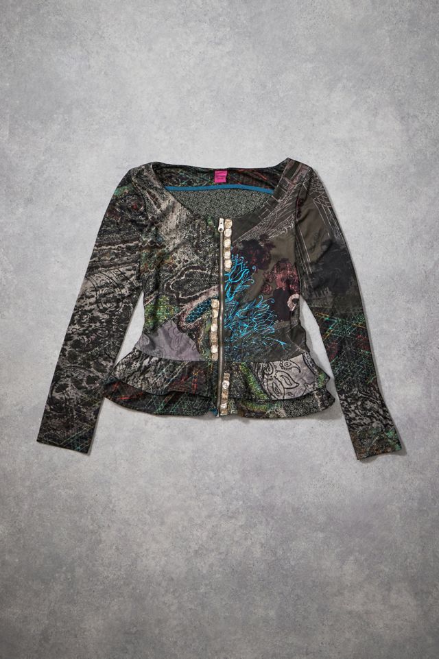 Urban Renewal One-Of-A-Kind Save The Queen Top | Urban Outfitters UK