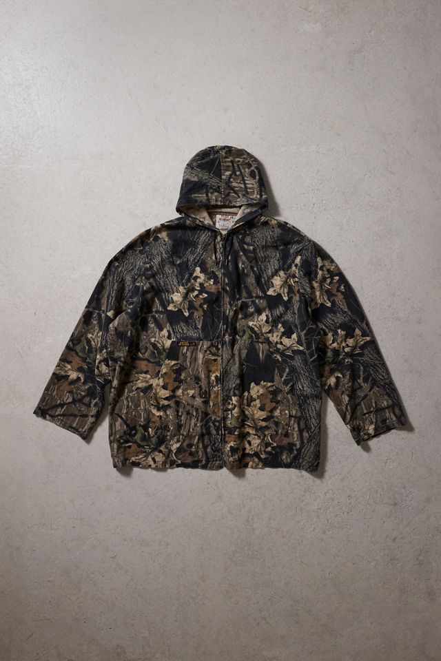 Urban Renewal One-Of-A-Kind Realtree Jacket | Urban Outfitters UK