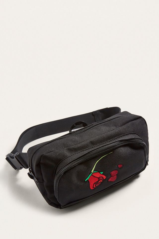 Urban Renewal Vintage Surplus Wilt Cross Body Bag | Urban Outfitters UK