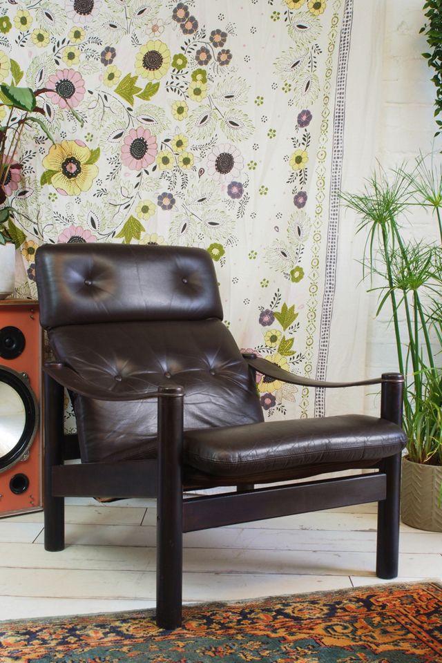 Urban Renewal Vintage Black Sling Arm Recliner Chair | Urban Outfitters UK