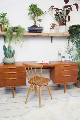 Urban Renewal Vintage 60s Teak Writing Desk | Urban Outfitters UK