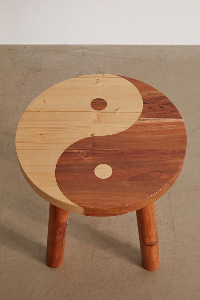 Ying & Yang Stool | Urban Outfitters DE