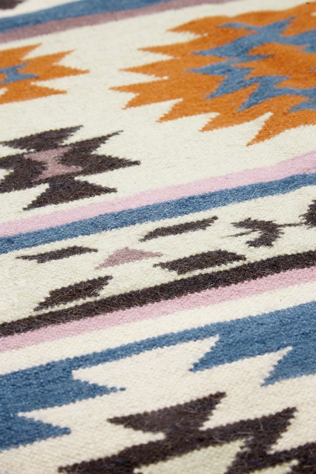 Sundance Woven Wool 5x7 Rug | Urban Outfitters UK