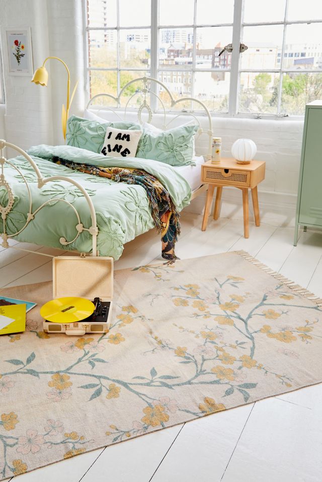 Brushed Floral 5x7 Rug | Urban Outfitters UK