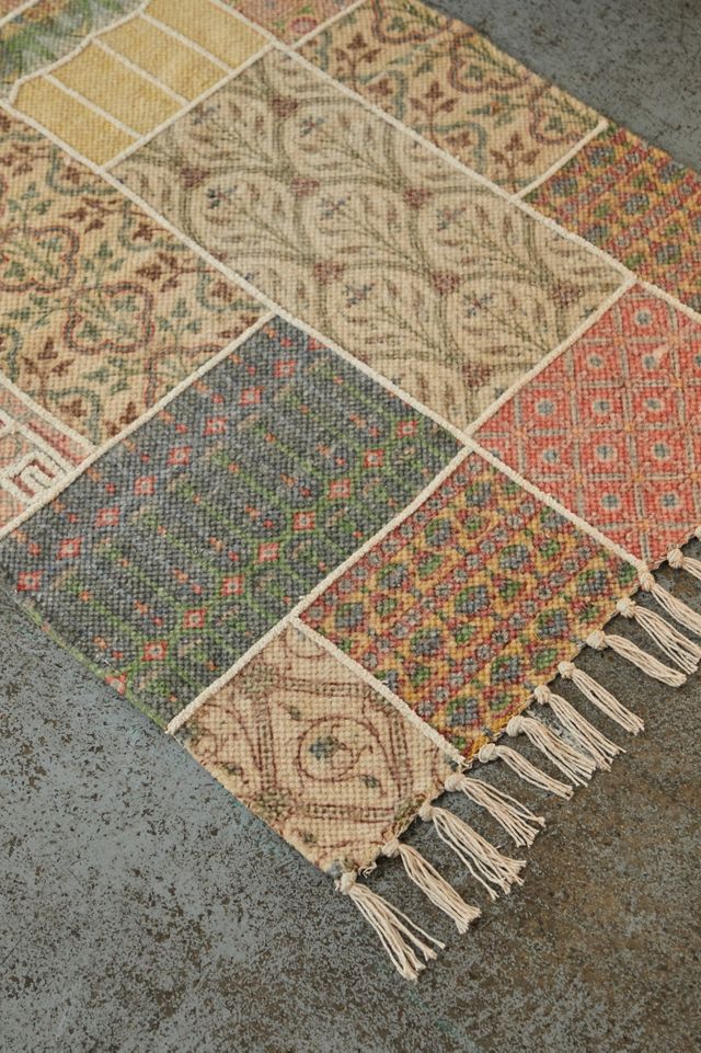 Patchwork 2x3 Rug | Urban Outfitters ES