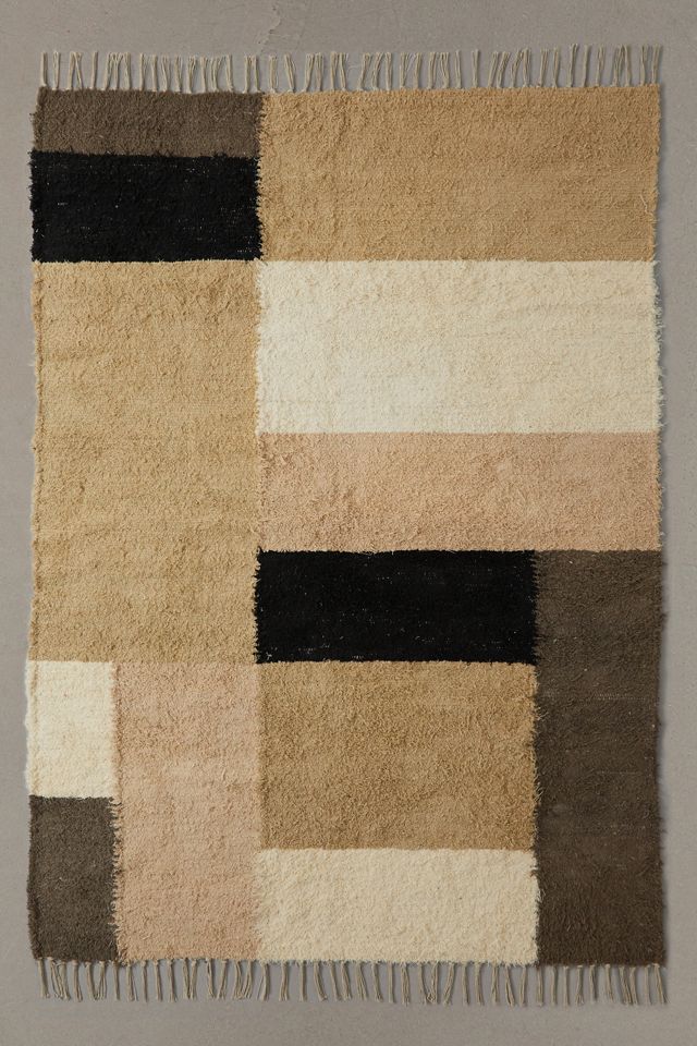Evans Shag 5x7 Rug | Urban Outfitters UK
