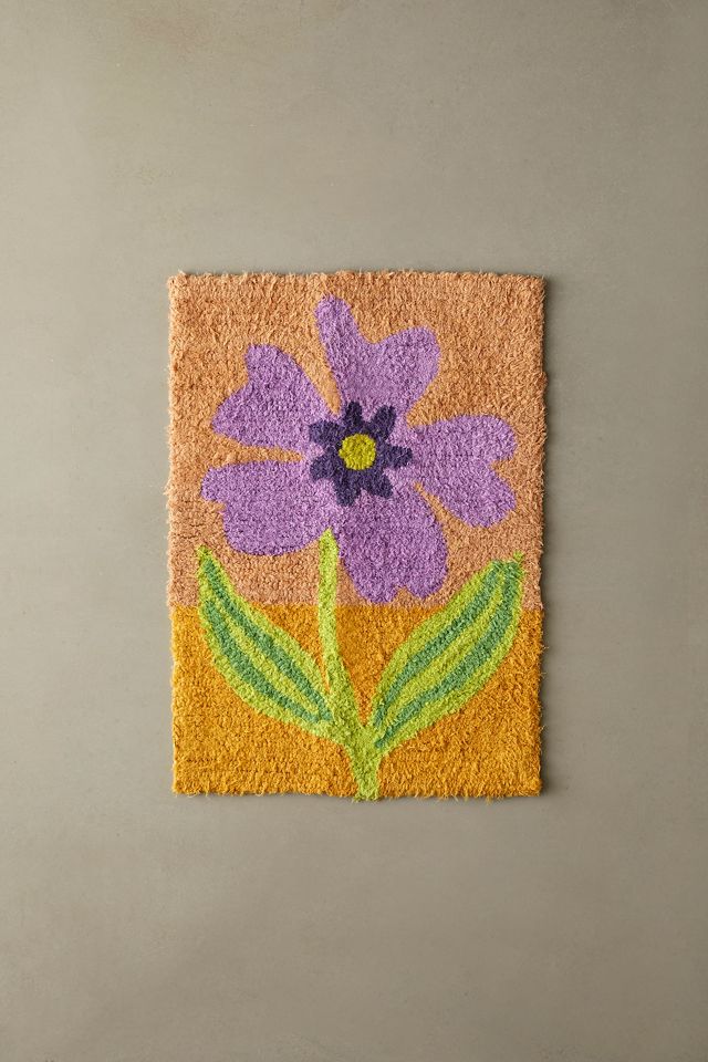 Ainsley Flower 2x3 Rug | Urban Outfitters UK