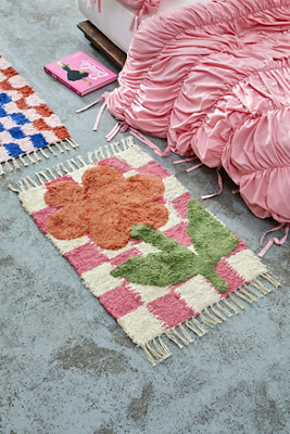 Checkboard Flower 2x3 Rug | Urban Outfitters UK