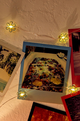 Daisy Chain String Lights | Urban Outfitters UK