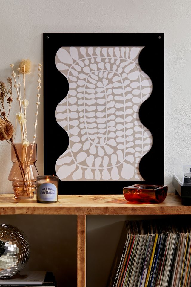 Hanna Black Squiggle Frame | Urban Outfitters UK